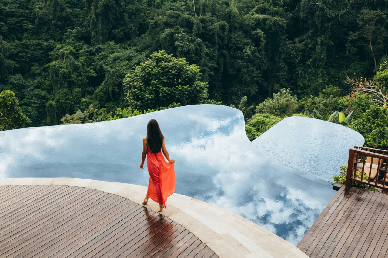 9 Incredible Infinity Pools To Take A Dip In
